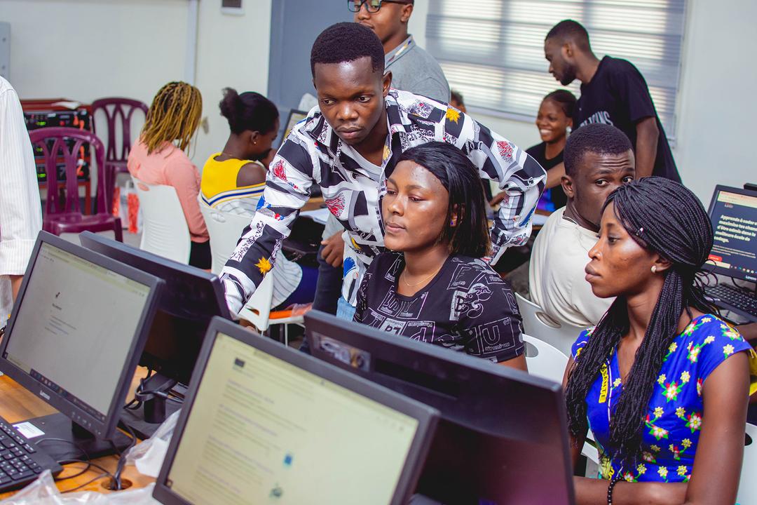 Learn about D4D Hub's & Team Europe's work